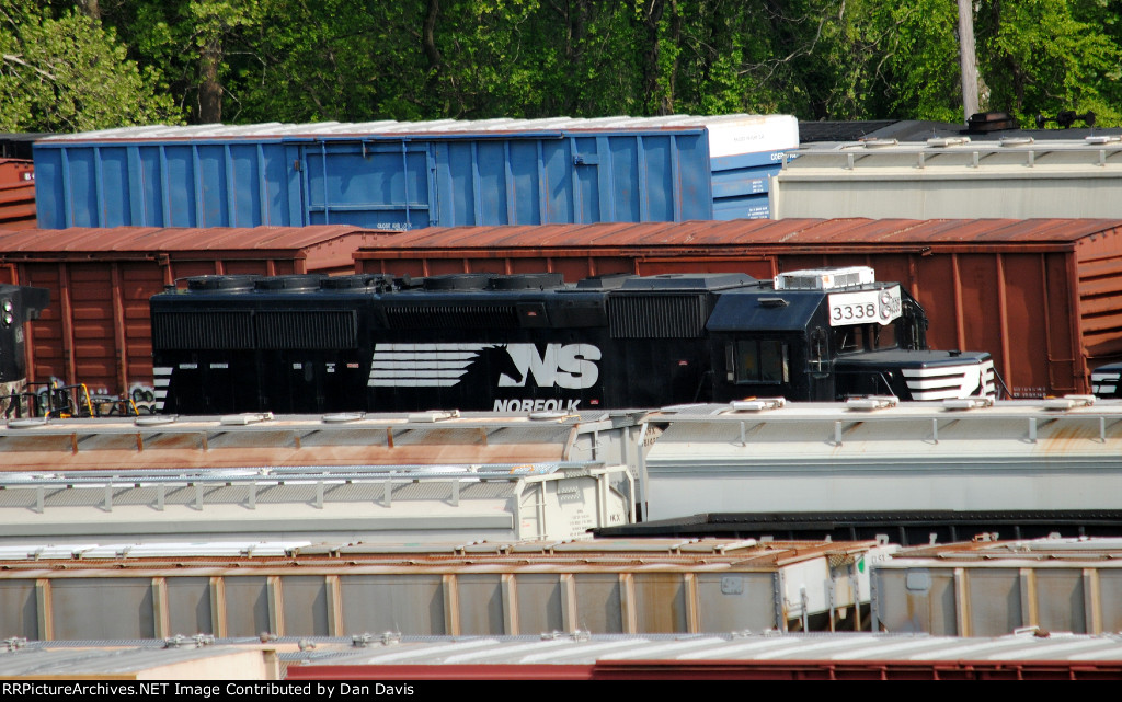 NS SD40-2 3338 in Allentown Yard
